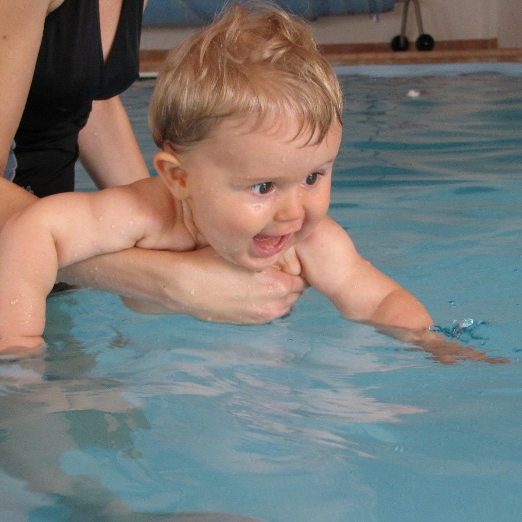 Enroll in Infant Swim Lessons | Bear Paddle Swim School